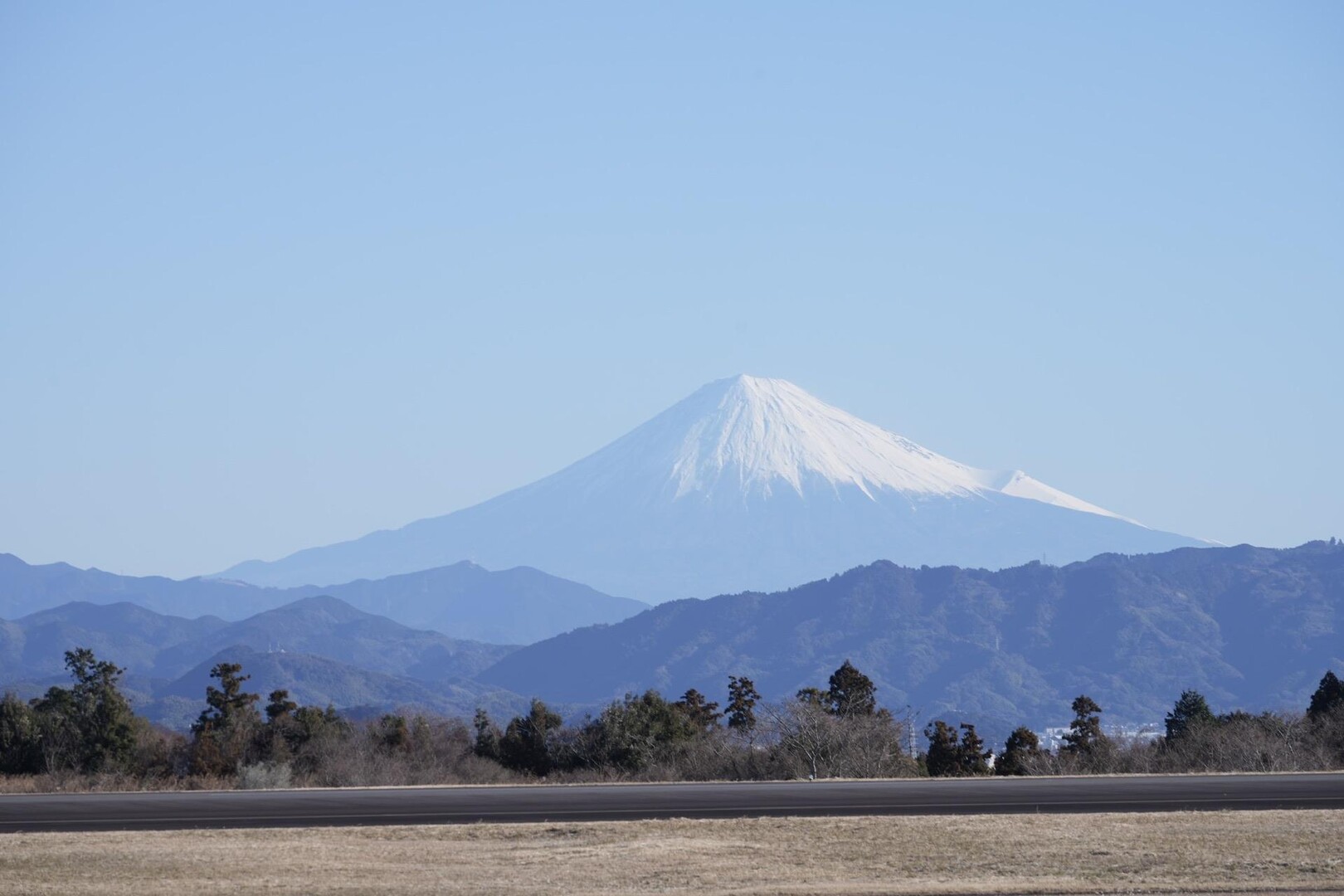 富士山静岡空港①枚目9:00の富士山②枚... / リタイアSUPさんのモーメント | YAMAP / ヤマップ