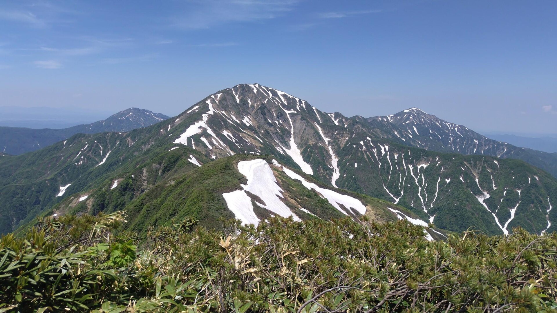 中ノ岳・丹後山サーキット20240615 / HB-TAKAさんの越後駒ヶ岳・八海山・荒沢岳の活動データ | YAMAP / ヤマップ
