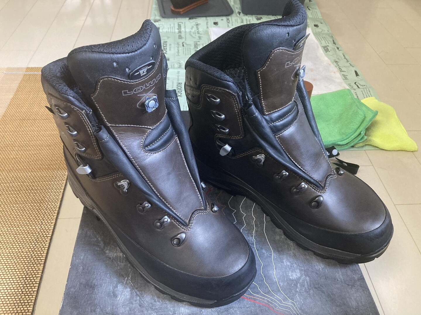 LOWA チベットのレザー登山靴WAX仕... / KJさんのモーメント | YAMAP / ヤマップ