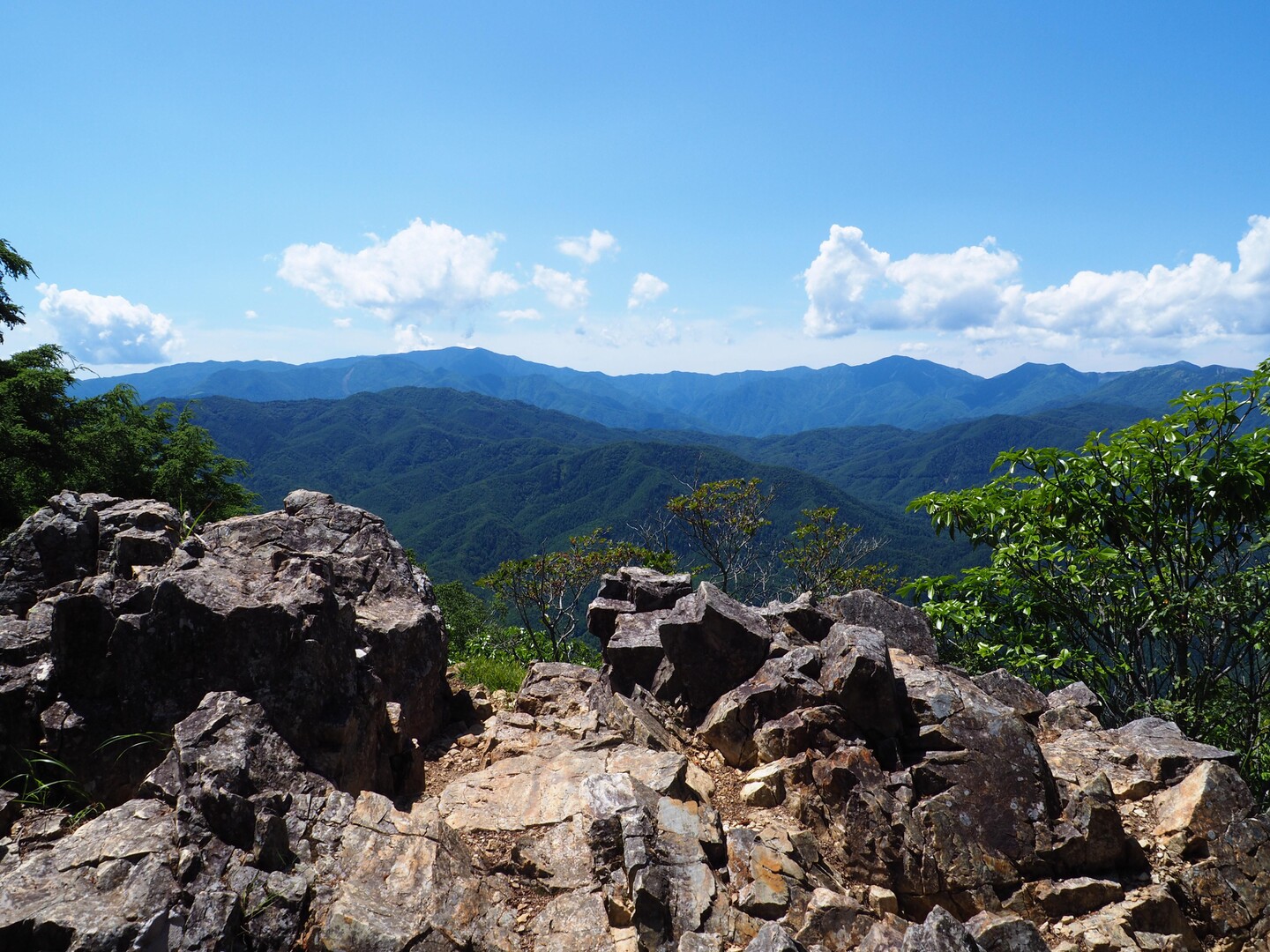 黒川鶏冠山/山梨百名山 / N7さんの大菩薩嶺・鶏冠山・大マテイ山の活動データ | YAMAP / ヤマップ