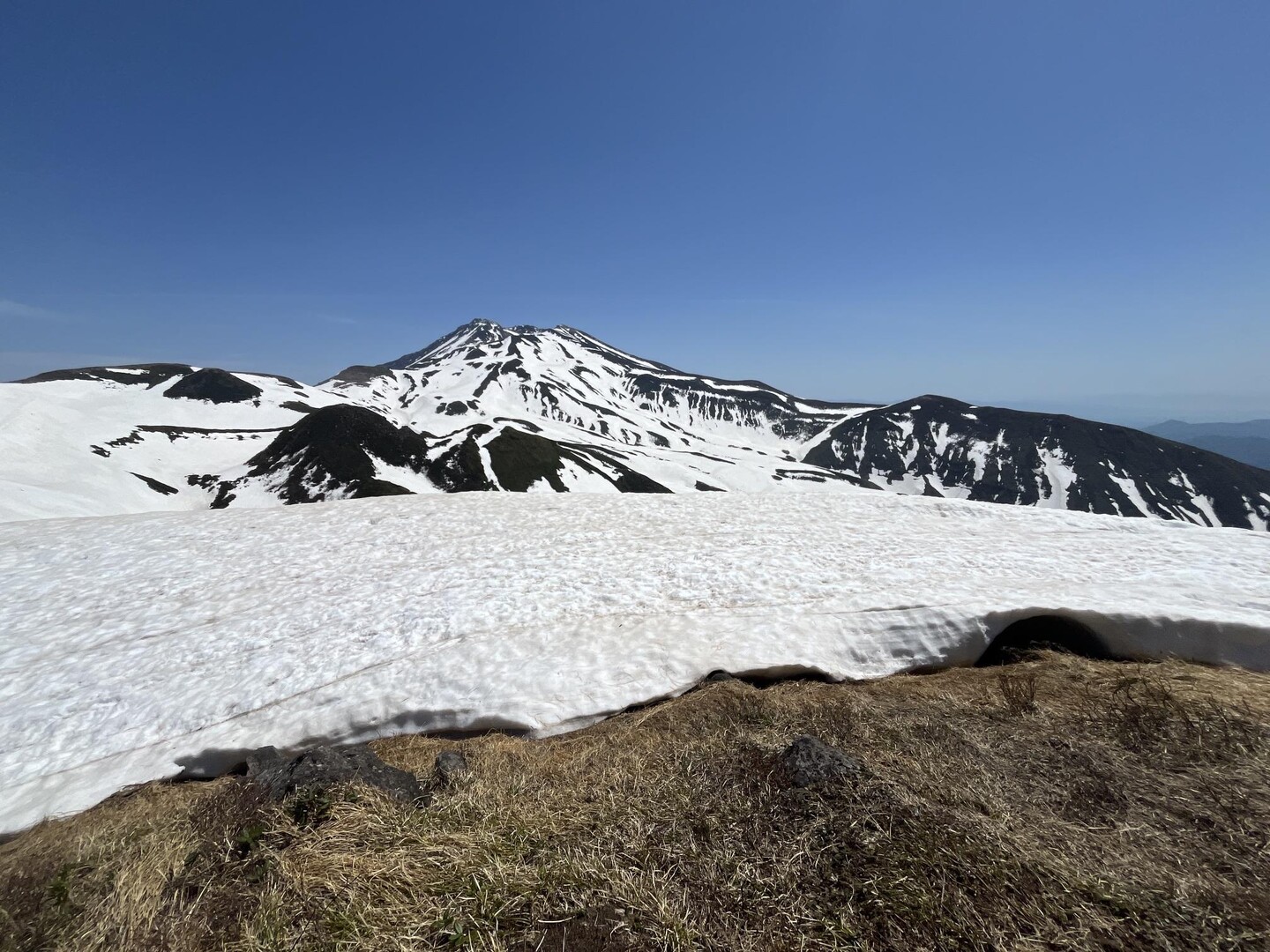 笙ヶ岳と絶景の鳥海山 / suzurecoさんの鳥海山・七高山・笙ヶ岳の活動データ | YAMAP / ヤマップ
