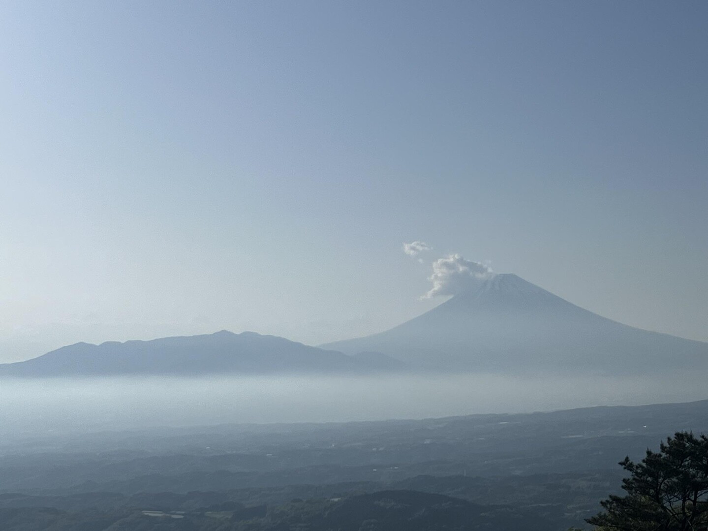 伊豆旅行の帰り道、どおしても富士山が見た... / TAKU-LOWさんのモーメント | YAMAP / ヤマップ