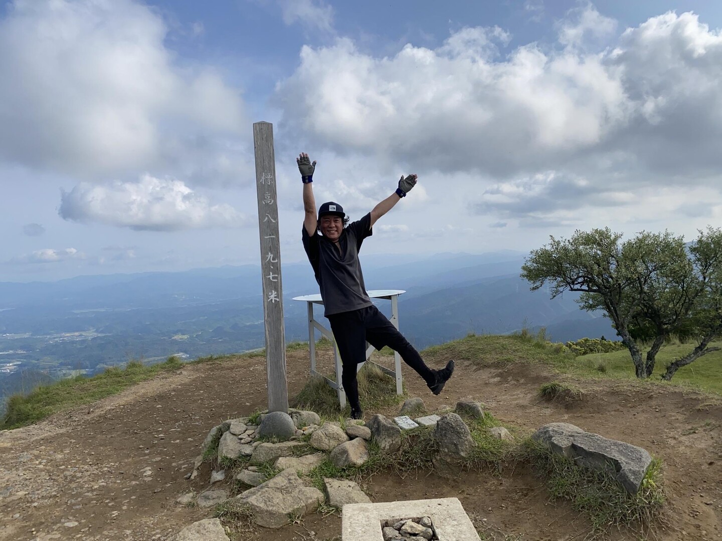 津市 経ヶ峰⛰ K ポーズ😂11座（標高819m ハイクの山😁） / Milkyさんの経ヶ峰の活動データ | YAMAP / ヤマップ