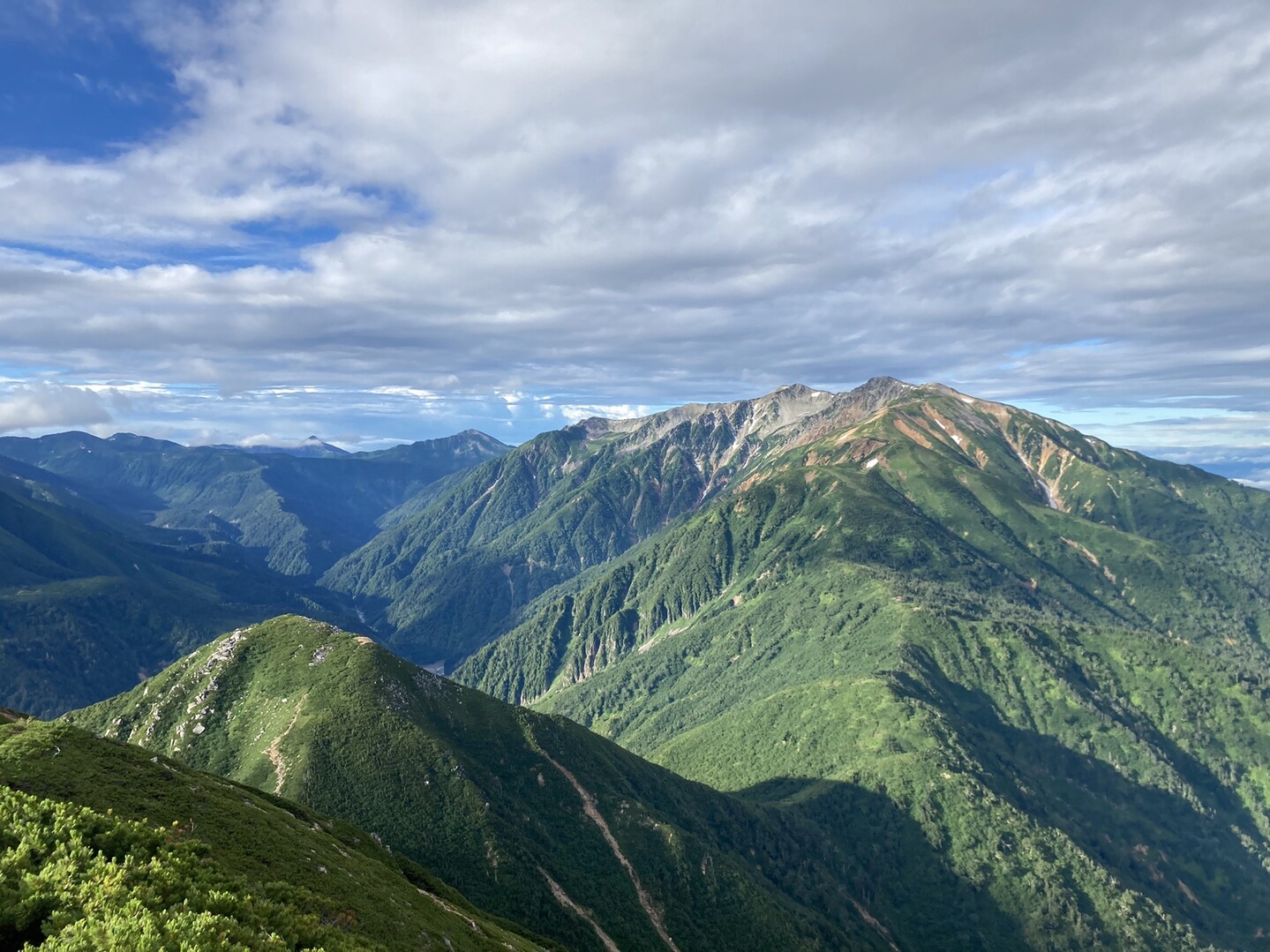 薬師岳・北薬師岳・間山・スゴノ頭・越中沢岳・鳶山・獅子岳・龍王岳・浄土山 / snjrさんの水晶岳・薬師岳・黒部五郎岳の活動データ ...