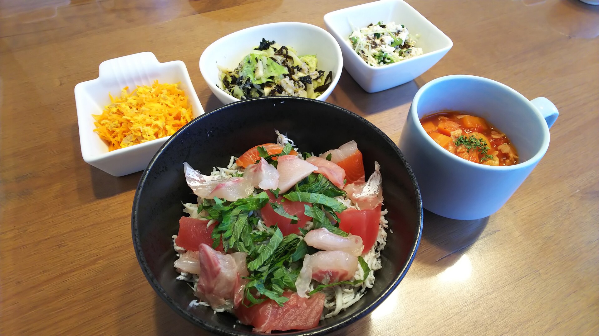 今日の週末主夫のメニューは、 海鮮丼 人... / クロスケさんのモーメント | YAMAP / ヤマップ
