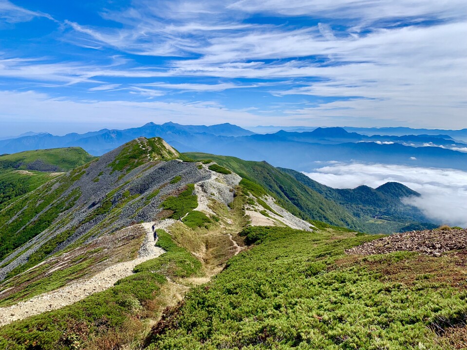 蓮華温泉バス停 蓮華温泉登山口 朝日岳 雪倉岳 小蓮華山 周回コースの地図・登山ルート・登山口情報 Yamap ヤマップ