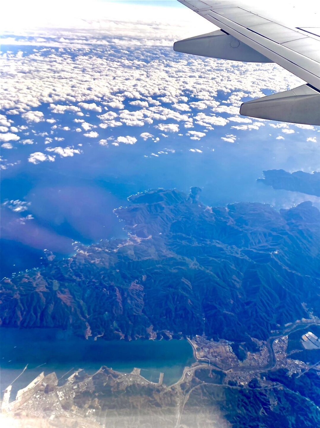 飛行機の窓から見下ろした山々🏔️ 登山... / masaさんのモーメント | YAMAP / ヤマップ