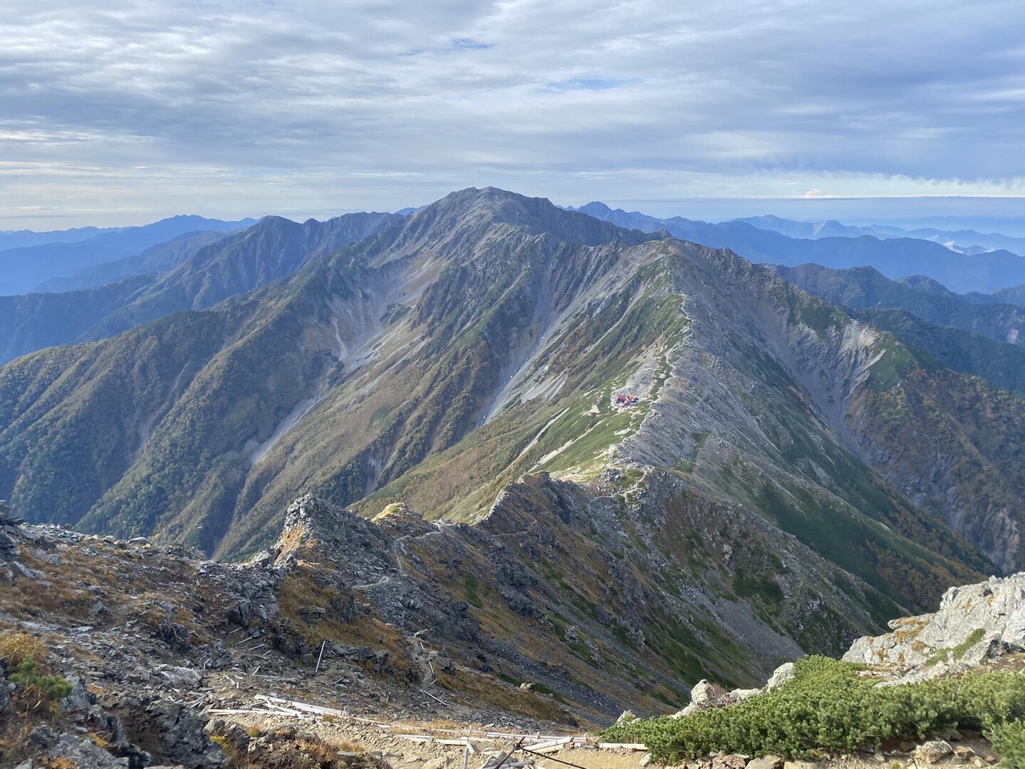 念願の北岳、間ノ岳は遠いし8本歯のコルは怖かった / tuneQさんの北岳・間ノ岳・農鳥岳の活動データ | YAMAP / ヤマップ