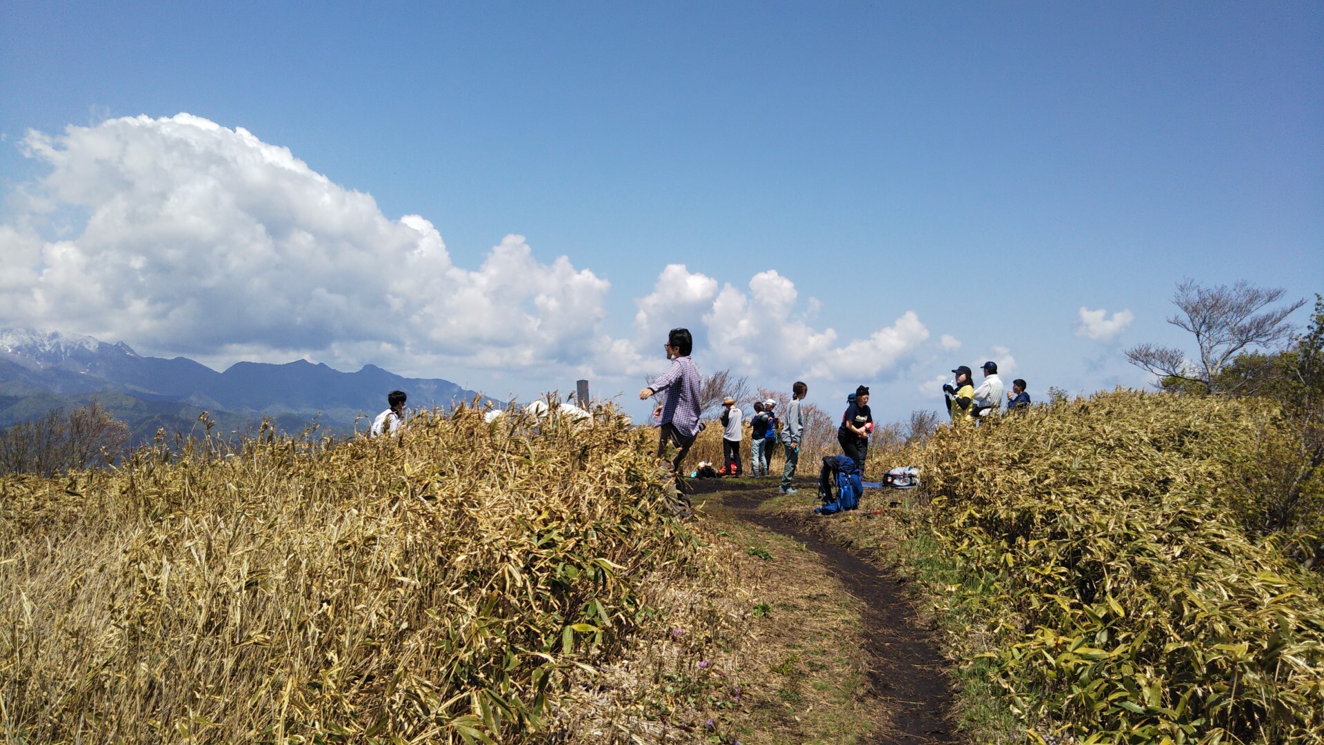 下蒜山から中蒜山が・・・体重7kg増はキツかった / やまたろうさんの蒜山の活動データ | YAMAP / ヤマップ