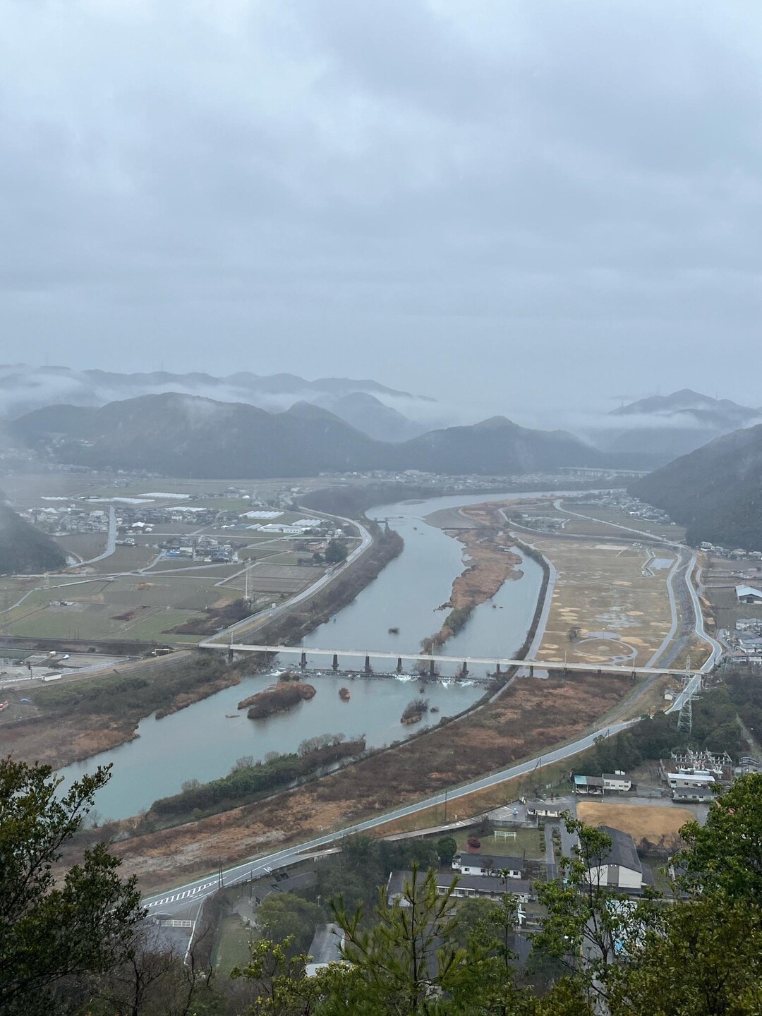 坂越アルプス縦走☔️茶臼山・宝珠山・坪江山・高伏山・みかんのへた山・八祖山・西山・亀甲山・南宮山・丸山・向山 / のぶはらさんの雄鷹台山の活動 ...
