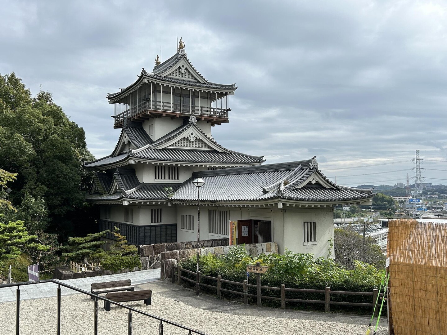『御岳山』グレー🩶Peekです😅 それと岩崎城 / ぶるくんさんの根岳・親鸞山の活動データ | YAMAP / ヤマップ