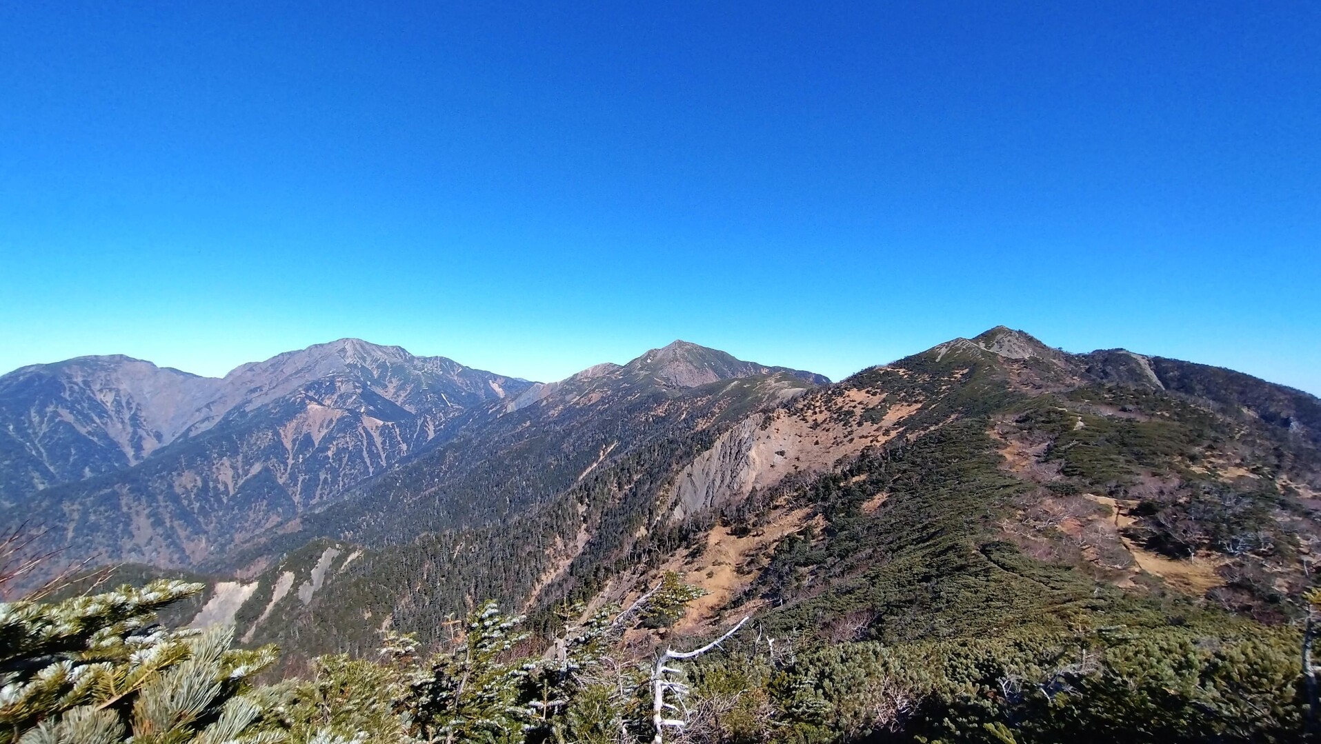 降雪前にラウンド出来た!光岳・茶臼岳•聖岳 / 袁の助さんの聖岳・大沢岳・光岳の活動データ | YAMAP / ヤマップ