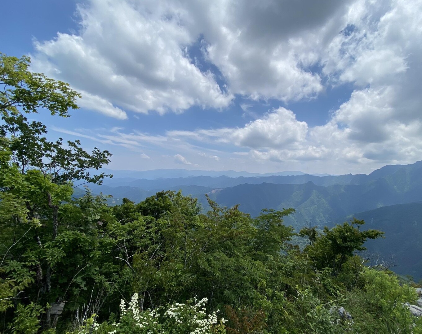 二子山をぐるりと周ってきました。両神山が... / KANさんのモーメント | YAMAP / ヤマップ
