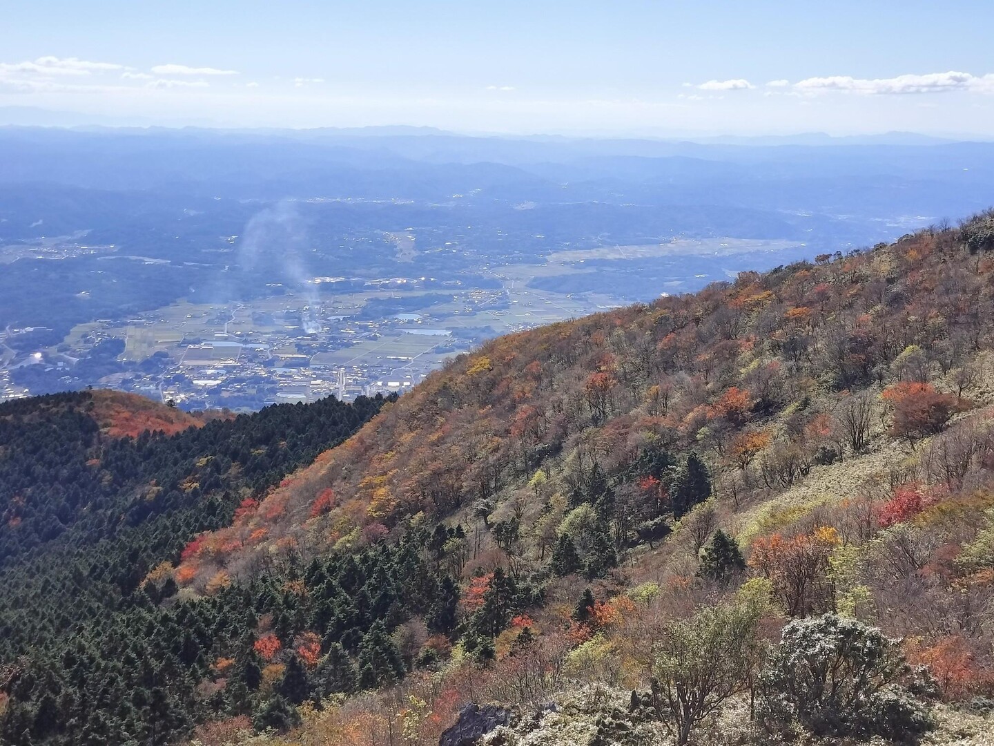 ㊗️🎉YAMAP100座🎊 快晴無風☀凪の那岐🔵 / 那岐山・滝山・広戸仙の写真38枚目 / 紅葉が美しいです🍁 天気予報では寒そう | YAMAP / ヤマップ