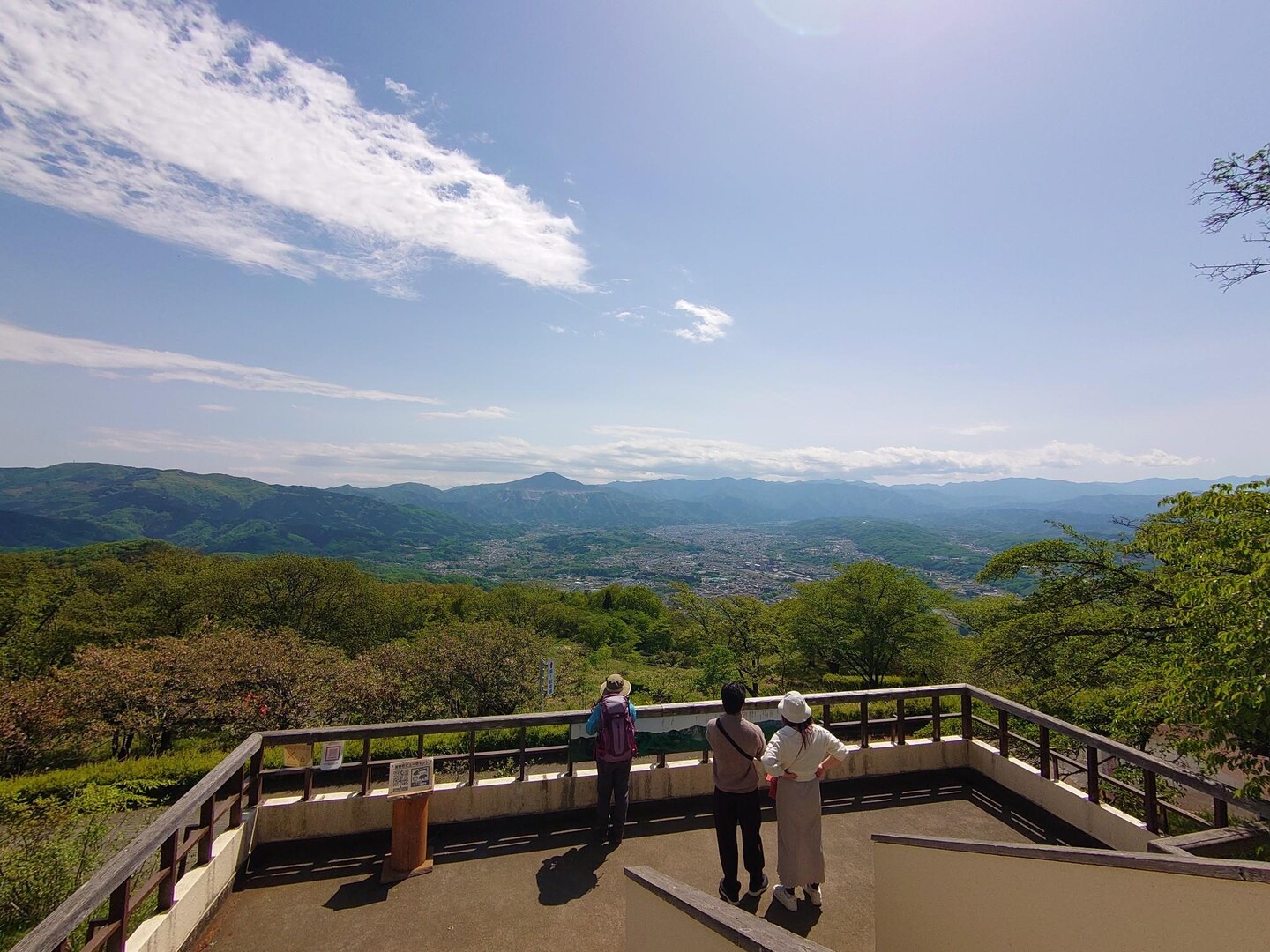 秩父美の山(簑山)ツツジの見頃20230423 / タケ1956さんの簑山の活動データ | YAMAP / ヤマップ