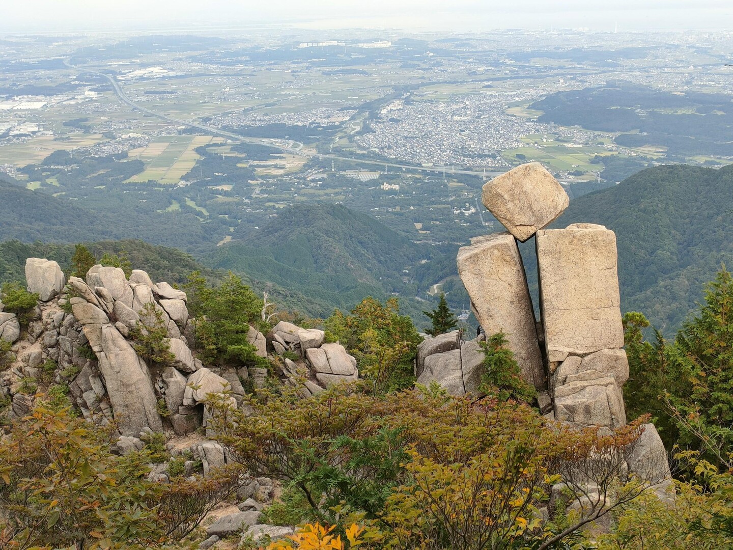 きれいな三角の山はきつい！御在所岳 / komaJさんの御在所岳（御在所山）・雨乞岳の活動データ | YAMAP / ヤマップ