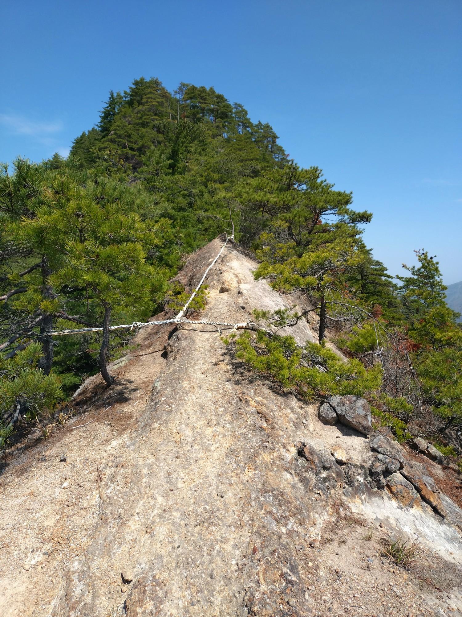 馬の背ー😥怖かったー😱💦京ヶ倉・大城 / ☆madoka☆さんの京ヶ倉・大城の活動データ | YAMAP / ヤマップ
