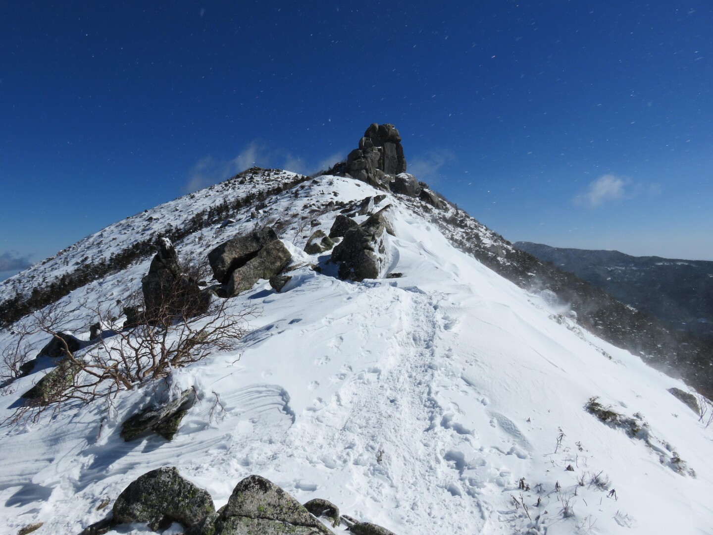 金峰山（県営無料駐車場から往復）爆風ハイク / dokoikoさんの瑞牆山・金峰山の活動データ | YAMAP / ヤマップ