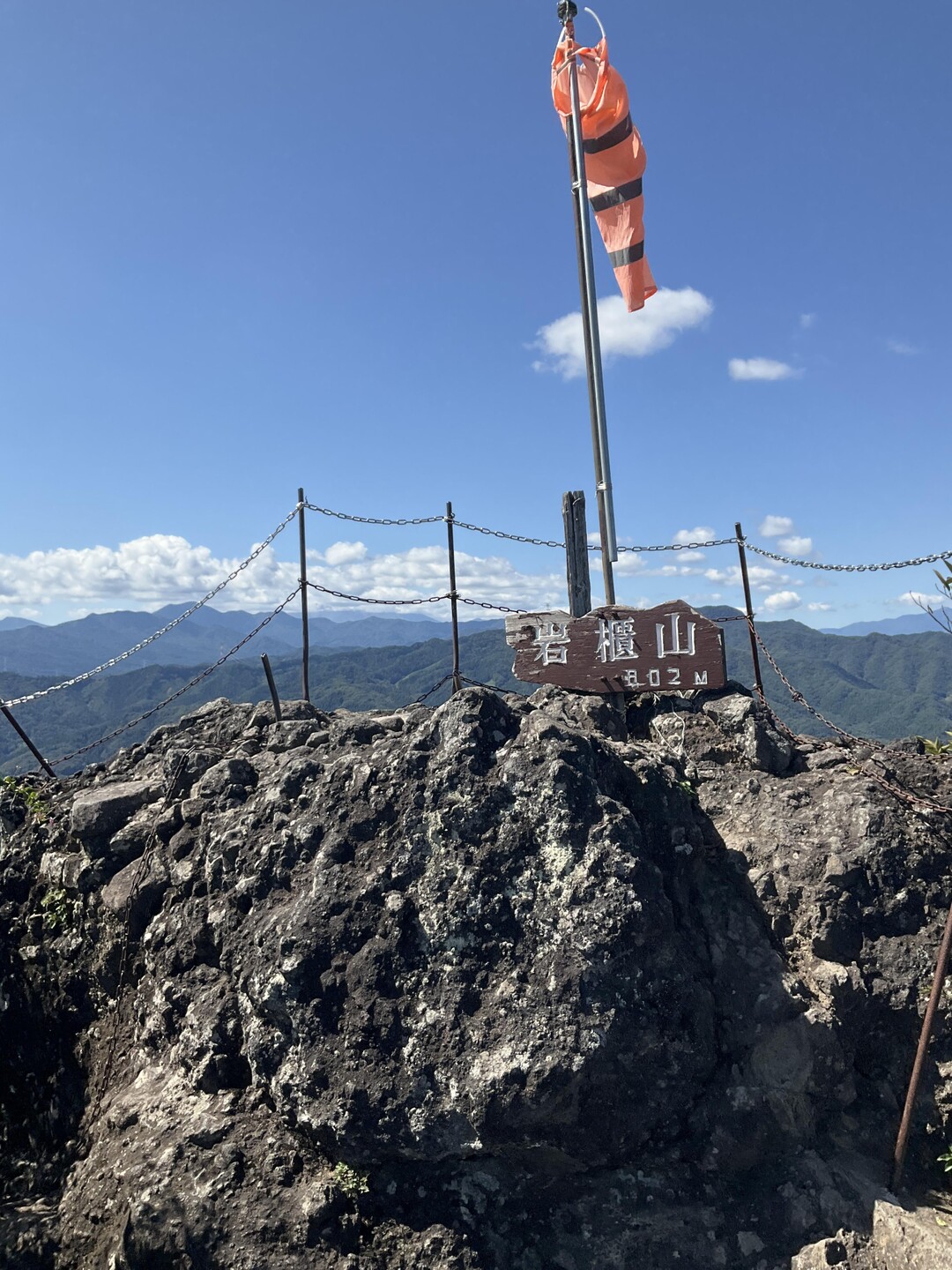 20230924 群馬 岩櫃山頂上と岩カード / こkoKOさんの岩櫃山・薬師岳・吾嬬山の活動データ | YAMAP / ヤマップ
