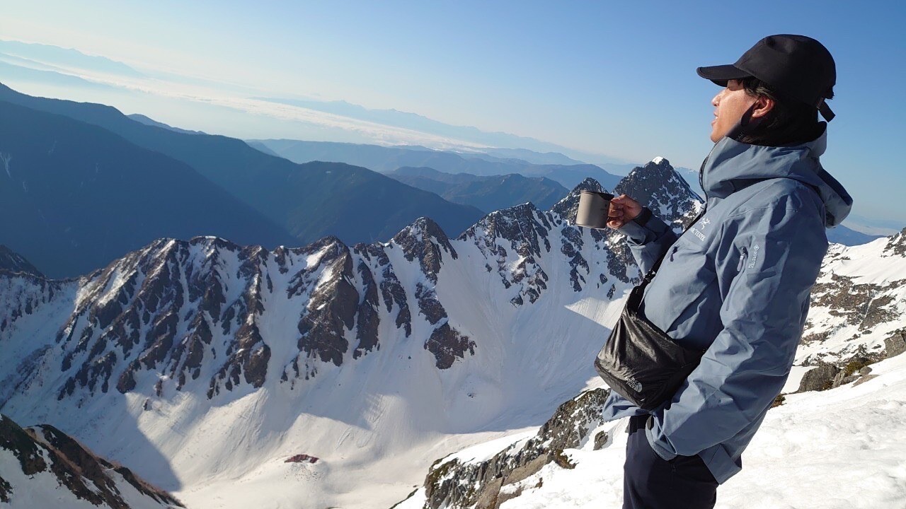 もう2枚 北穂高山頂のすぐ下にある、山... / shouさんのモーメント | YAMAP / ヤマップ
