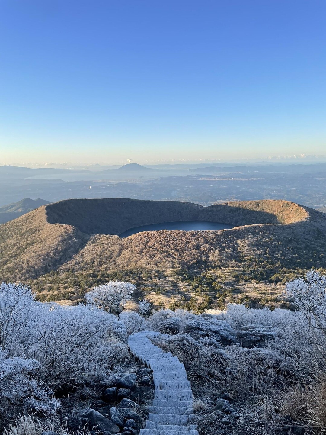 日本百名山 韓国岳（霧島山） / RIKU🐕‍🦺 &Jun さんの霧島山・韓国岳・高千穂峰・夷守岳・烏帽子岳の活動データ | YAMAP / ヤマップ