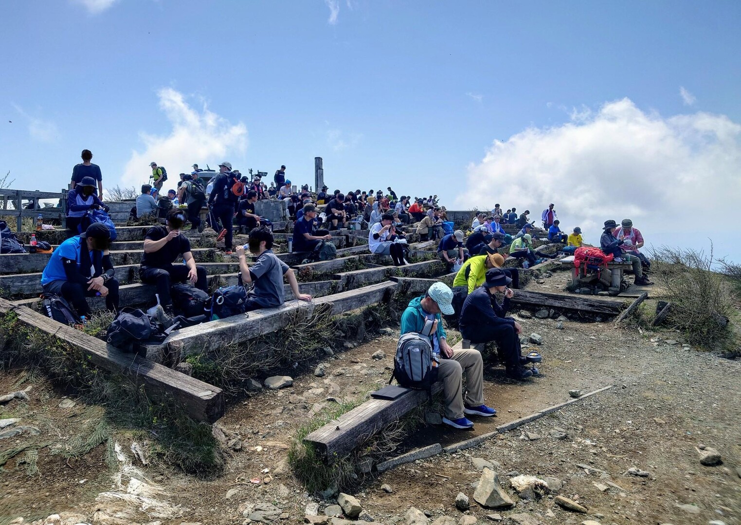 駐車場😵争奪戦 GW 塔ノ岳・丹沢山 / MAM-MoM-ToT-ATAさんの塔ノ岳・丹沢山・蛭ヶ岳の活動データ | YAMAP / ヤマップ