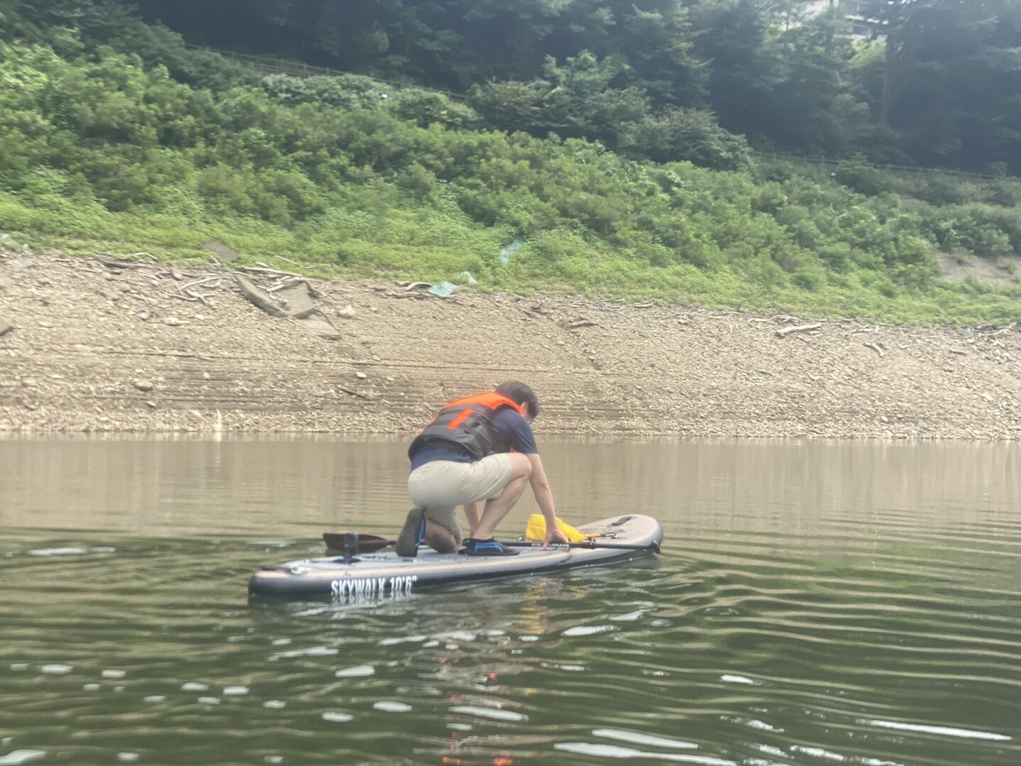 スノボ仲間と赤谷湖SUP 水位が前回より... / カツスケさんのモーメント | YAMAP / ヤマップ