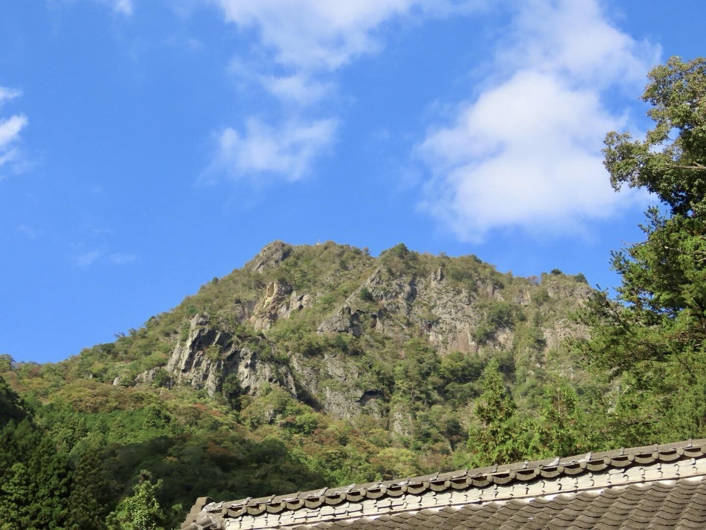 奥久慈男体山 / tsyamaさんの奥久慈男体山・月居山・篭岩（篭岩山）の活動データ | YAMAP / ヤマップ