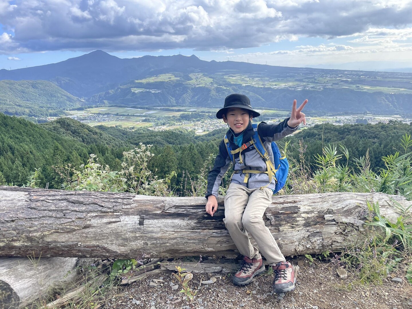 眺望抜群👀 雨乞山⛰️ / TAIGAマンさんの鉱石山・木賊山の活動データ | YAMAP / ヤマップ