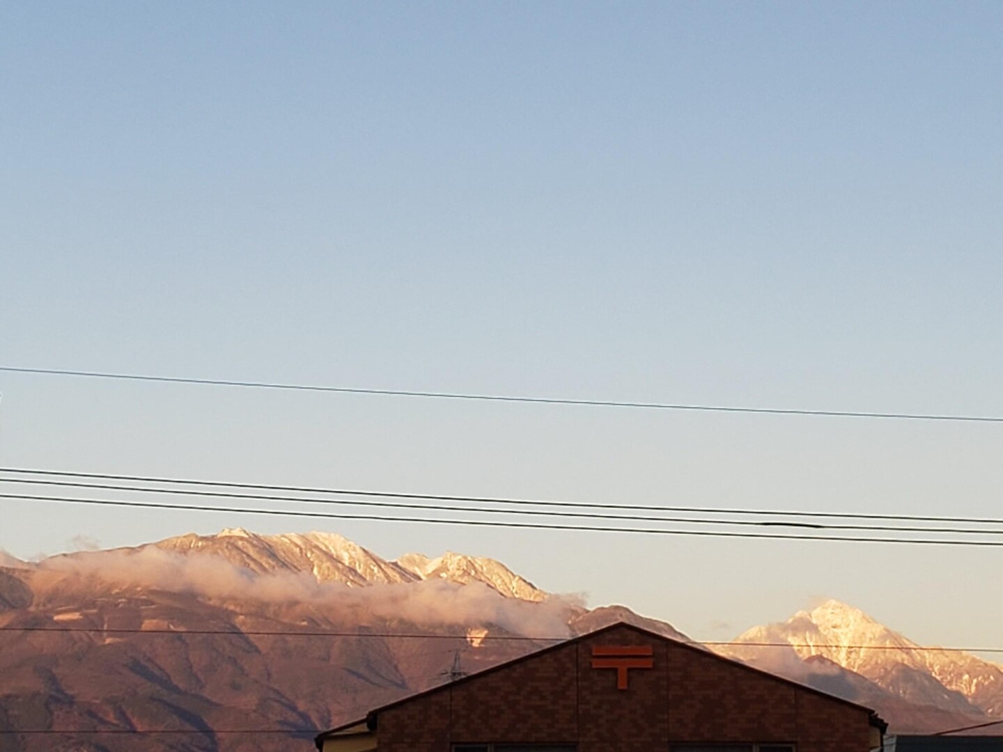 甲斐駒と鳳凰山とじゃれたおす猫 明けまし... / Kichyさんのモーメント | YAMAP / ヤマップ