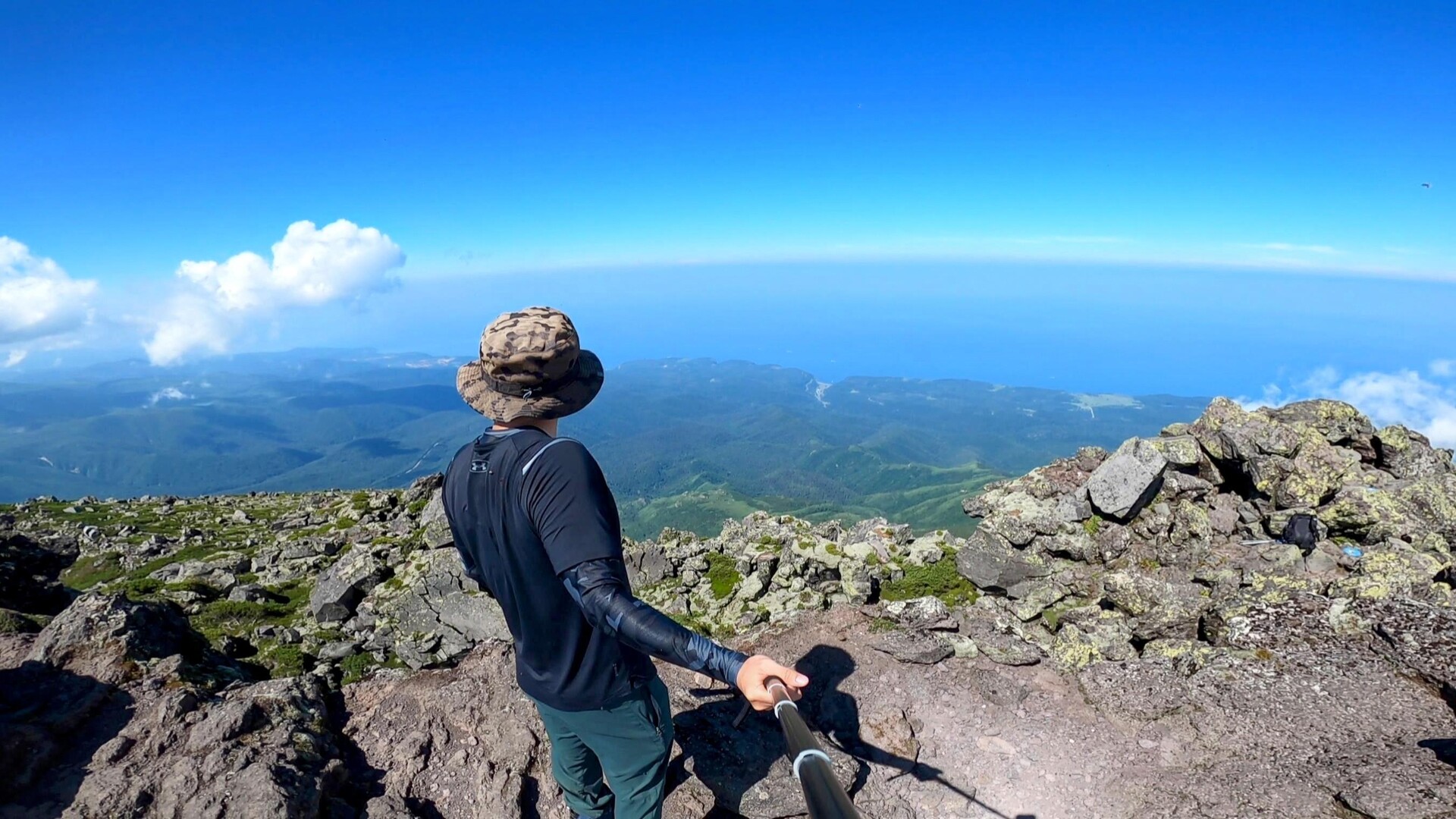 😱灼熱の羅臼岳でヒグマと鉢合わせ / moro22さんの羅臼岳・硫黄山（知床）・羅臼湖の活動データ | YAMAP / ヤマップ
