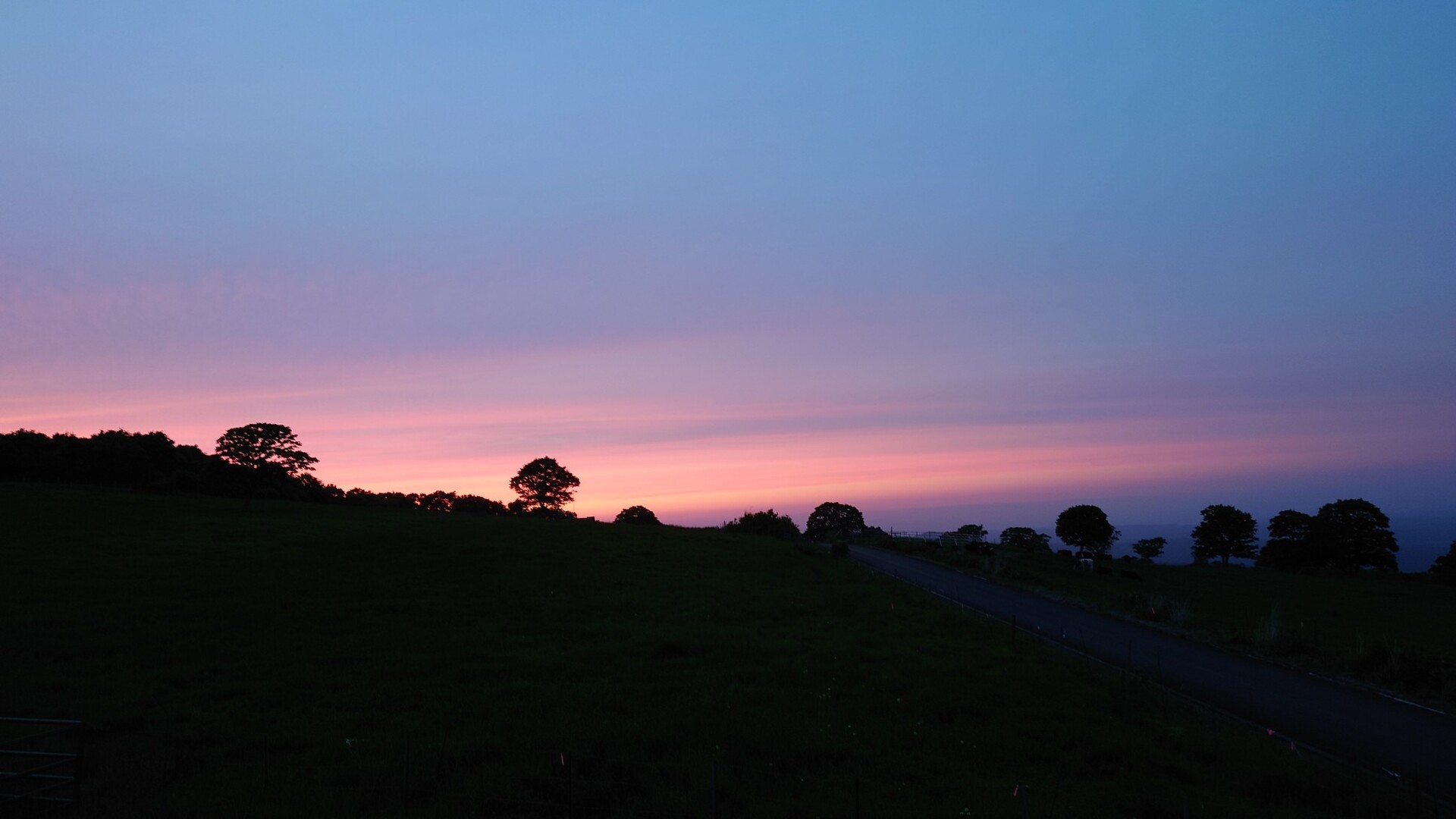 仕事帰りに稲庭岳麓でストロベリームーンを... / tetsuho-sanさんのモーメント | YAMAP / ヤマップ
