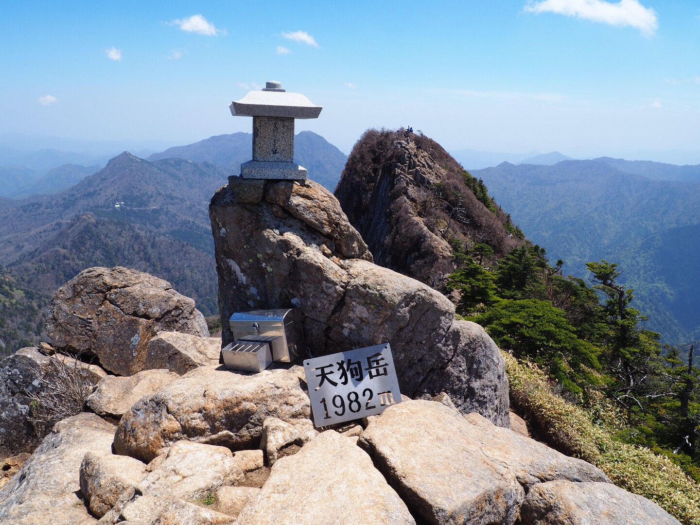 山陰･四国遠征 2日目 石鎚山～天狗岳～南尖峰 / N7さんの石鎚山・堂ヶ森・二ノ森の活動データ | YAMAP / ヤマップ