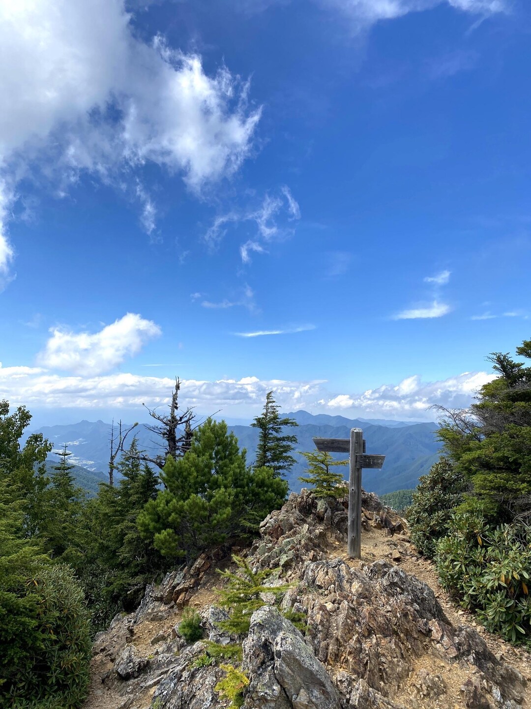 甲武信ヶ岳・三宝山・武信白岩山（南峰）・武信白岩山（北峰）・大山 / ni_coさんの甲武信ヶ岳の活動データ | YAMAP / ヤマップ