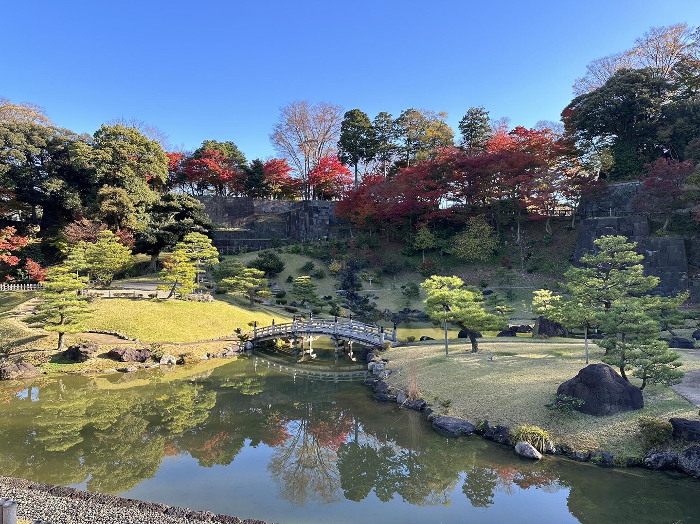 金沢兼六園へ紅葉🍁を見に行って来まし... / ミィさんのモーメント | YAMAP / ヤマップ