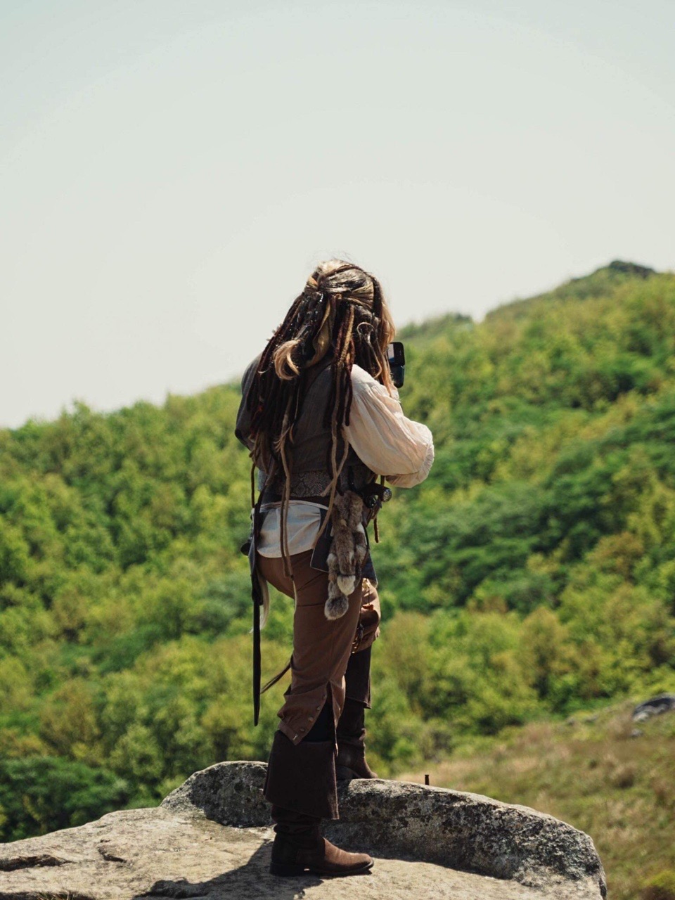 平尾台『カルスト大地』にて撮影 / Captain Jack Sparrow【町興し仮装者】さんのモーメント | YAMAP / ヤマップ