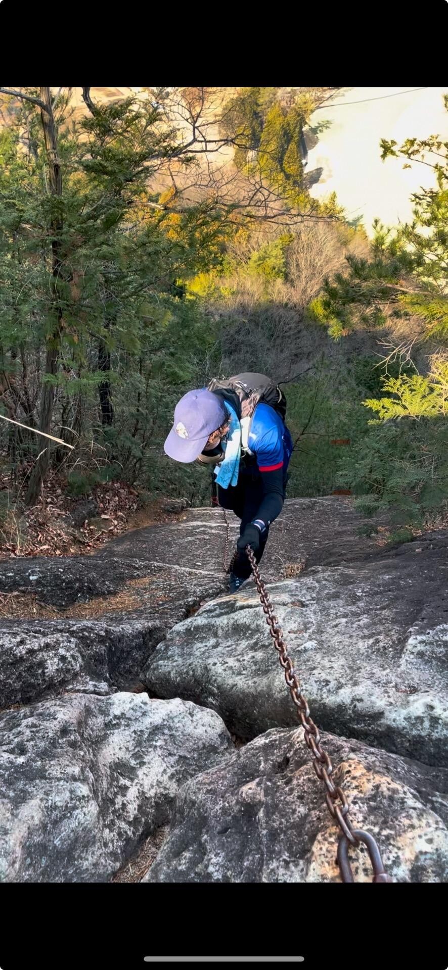 凸凹登山隊 後輩よ、、、背中が逞しいな。 / kazumaroさんの二股山・岩山の活動データ | YAMAP / ヤマップ