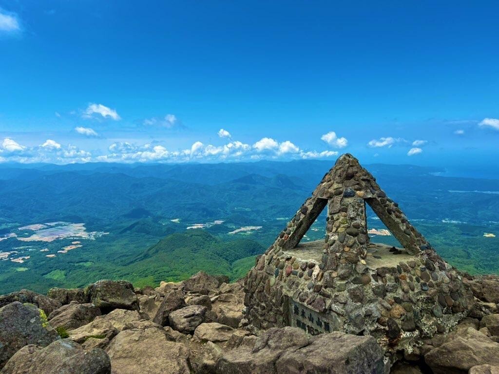 岩木山・鳥海山 爆風！登山！ / usa kei 5050さんの岩木山（岩鬼山）・鳥海山・鍋森山の活動データ | YAMAP / ヤマップ
