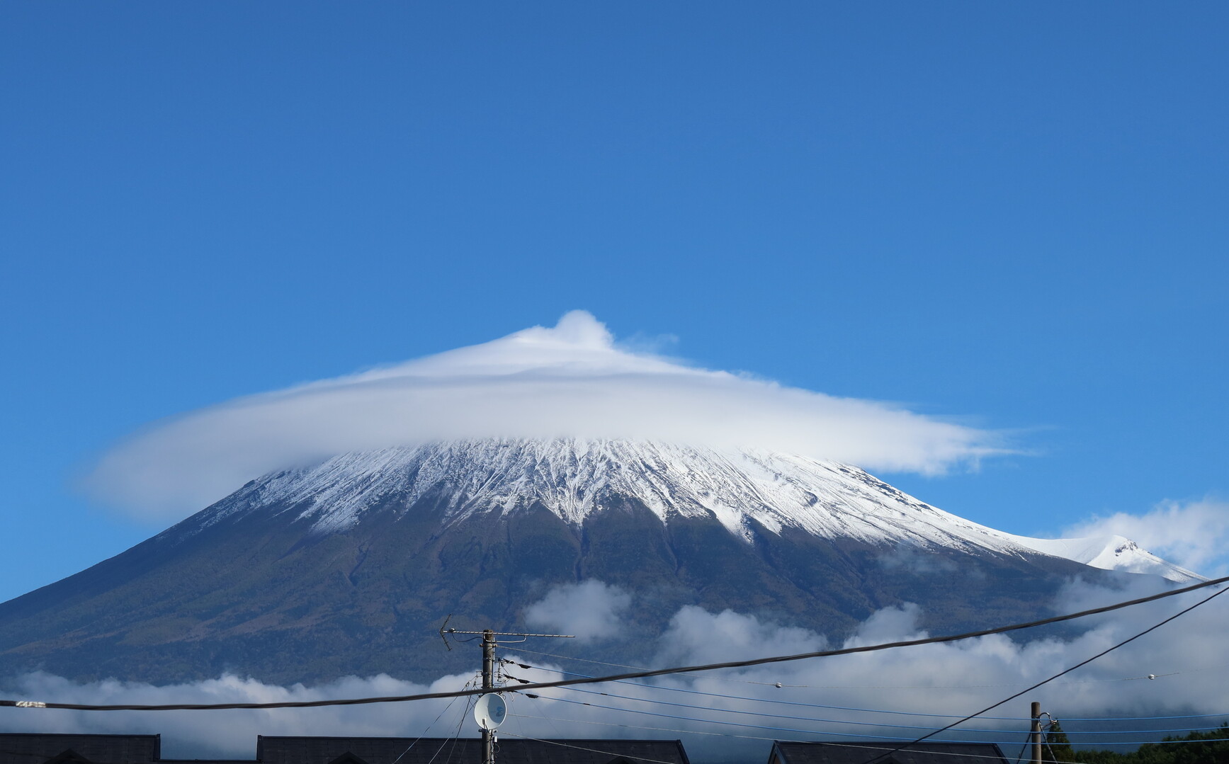 【富士山に笠雲が発生！～消えるまで！】2... / kunsanさんのモーメント | YAMAP / ヤマップ