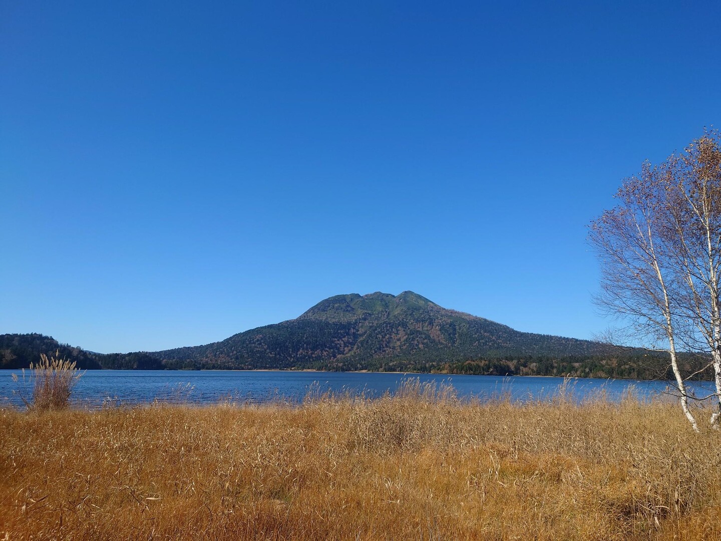良く晴れた 秋空の燧ヶ岳 素敵 #... / だいず＠ゆる登山（元パン職人）さんのモーメント | YAMAP / ヤマップ