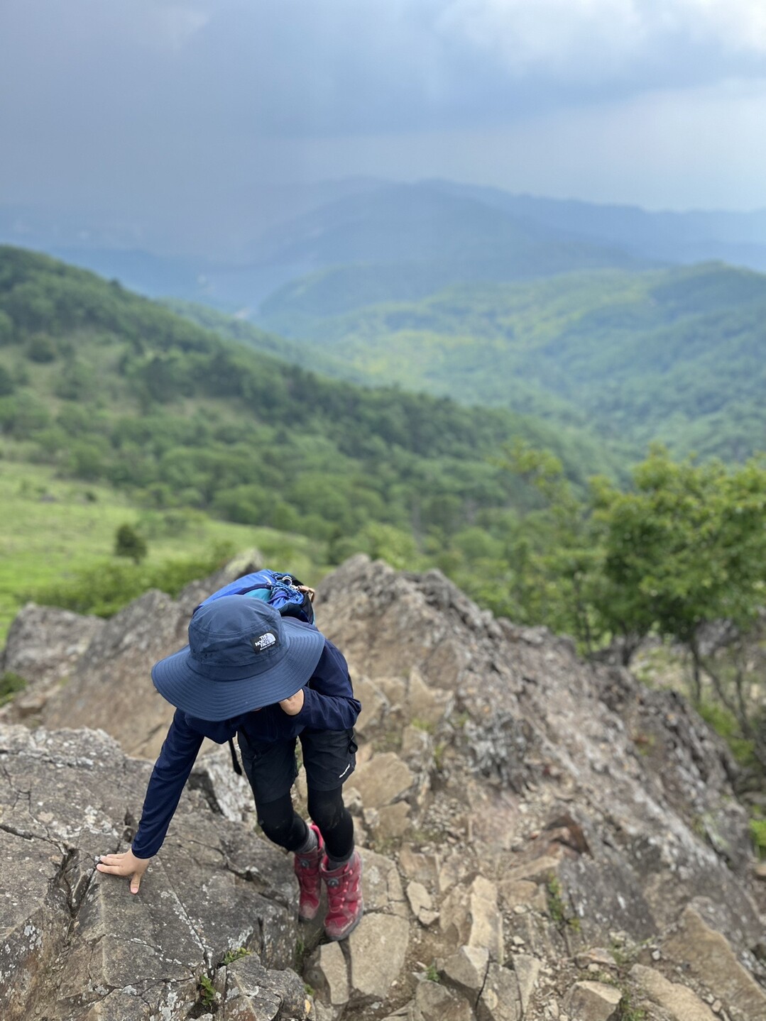 【親子】大菩薩嶺、親子登山初の2000m超え / Kobbyさんの大菩薩嶺・鶏冠山・大マテイ山の活動データ | YAMAP / ヤマップ