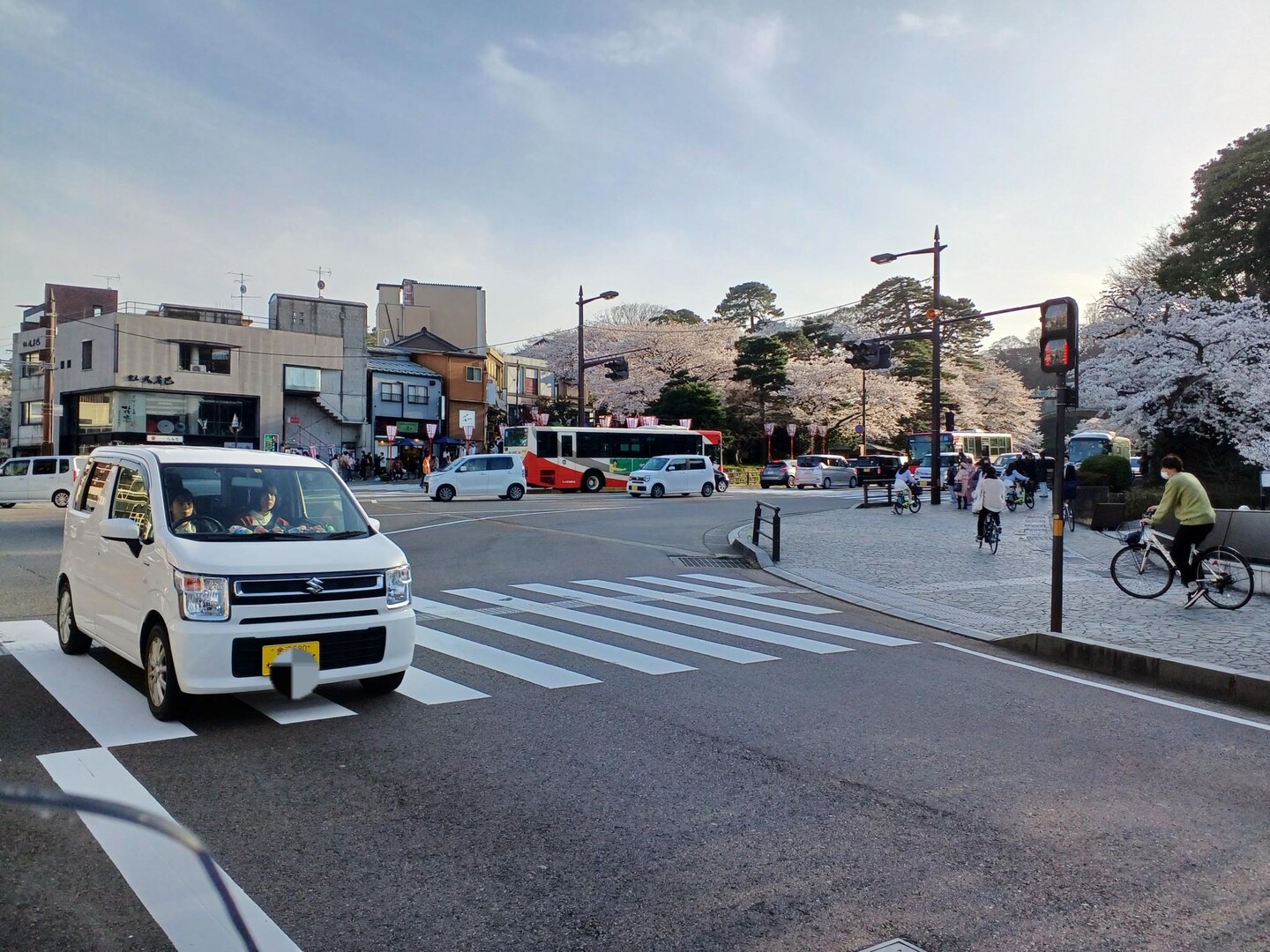 兼六園、サクラ🌸咲く今日満開だと思いま... / hanabuさんのモーメント | YAMAP / ヤマップ