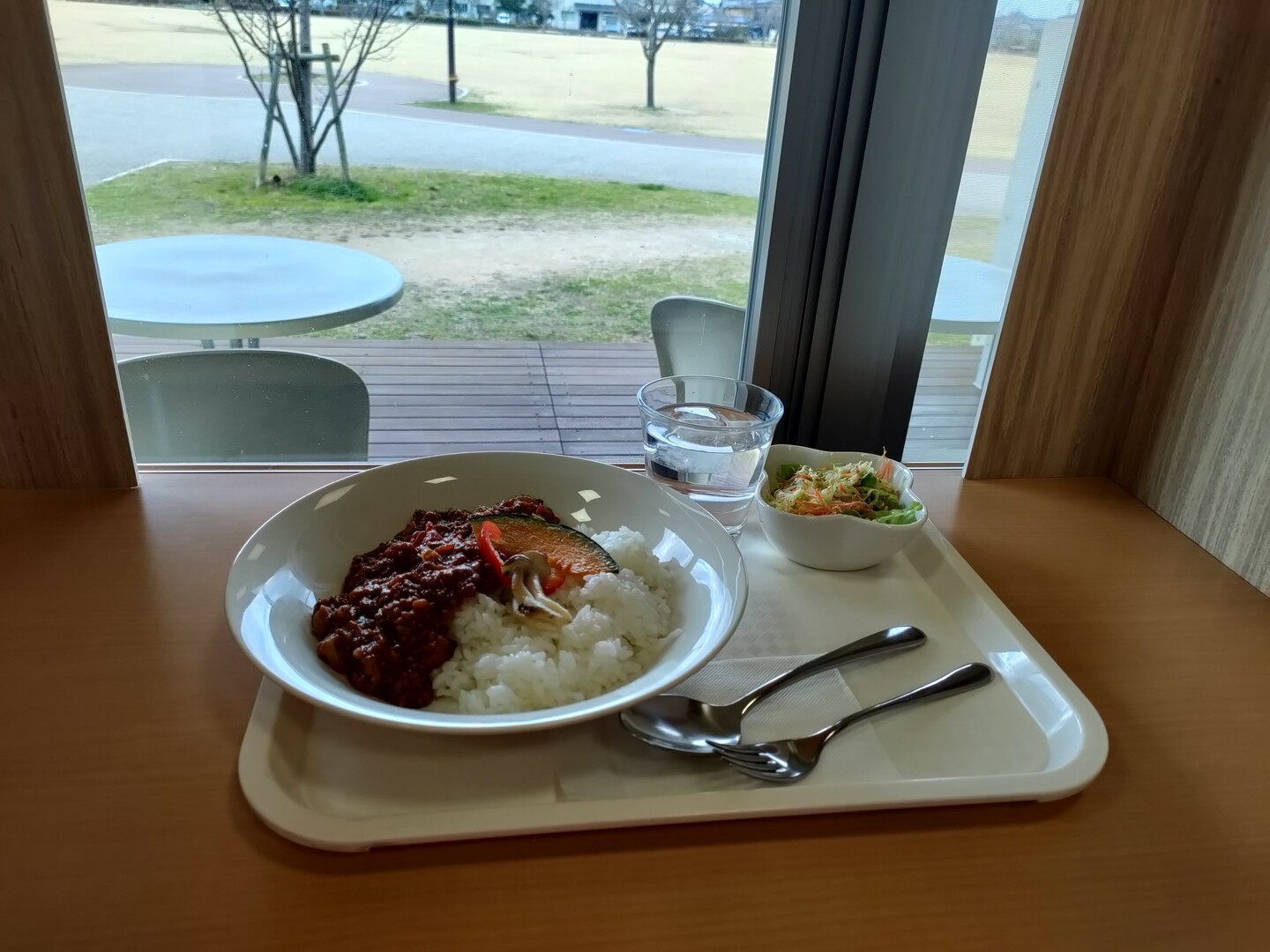 萩図書館の軽食喫茶でトマトカレーNOW！... / 風待人さんのモーメント | YAMAP / ヤマップ