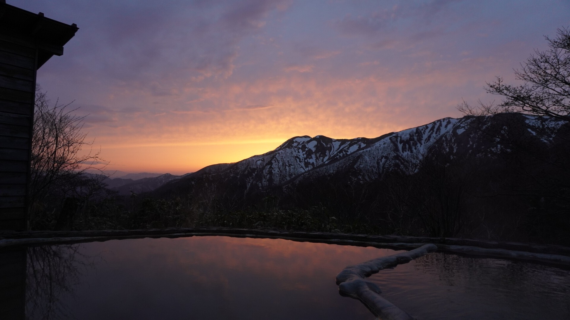 DAY1 那須峠の茶屋から三斗小屋温泉 / クボリン 1123226さんの茶臼岳（那須岳）・三本槍岳・赤面山の活動データ | YAMAP / ヤマップ
