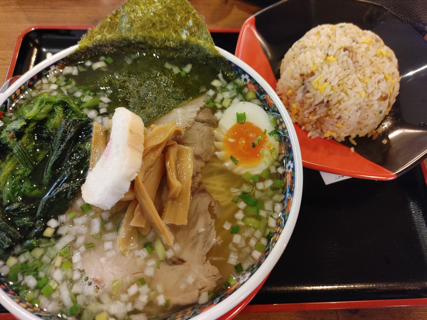 たまには深夜ラーメン🍜🍥 チャーハン... / HIRO88さんのモーメント | YAMAP / ヤマップ