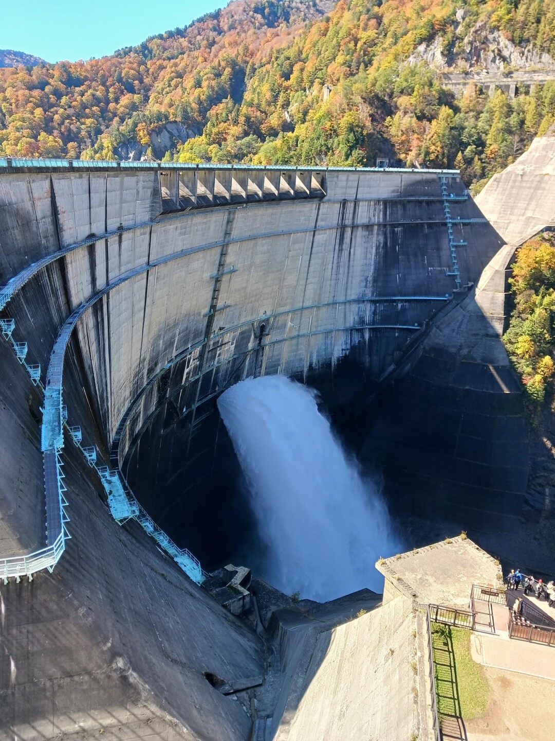 今日は室堂から扇沢 2日間快晴で気持ちよ... / LULU さんのモーメント | YAMAP / ヤマップ