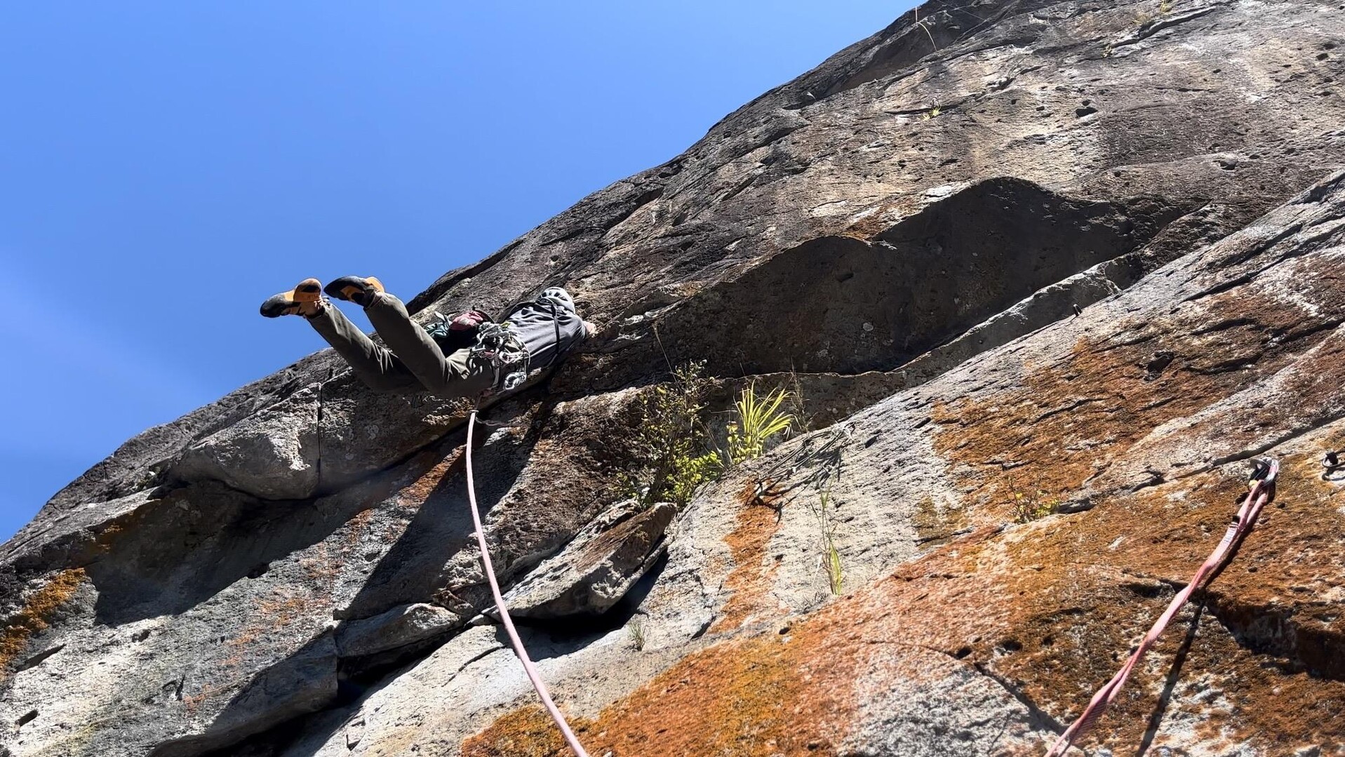 日向神 スピンネフリーライン5.11b 8P（ルートロス敗退） / AKさんの熊渡山・カラ迫岳（高嶺山）の活動データ | YAMAP / ヤマップ