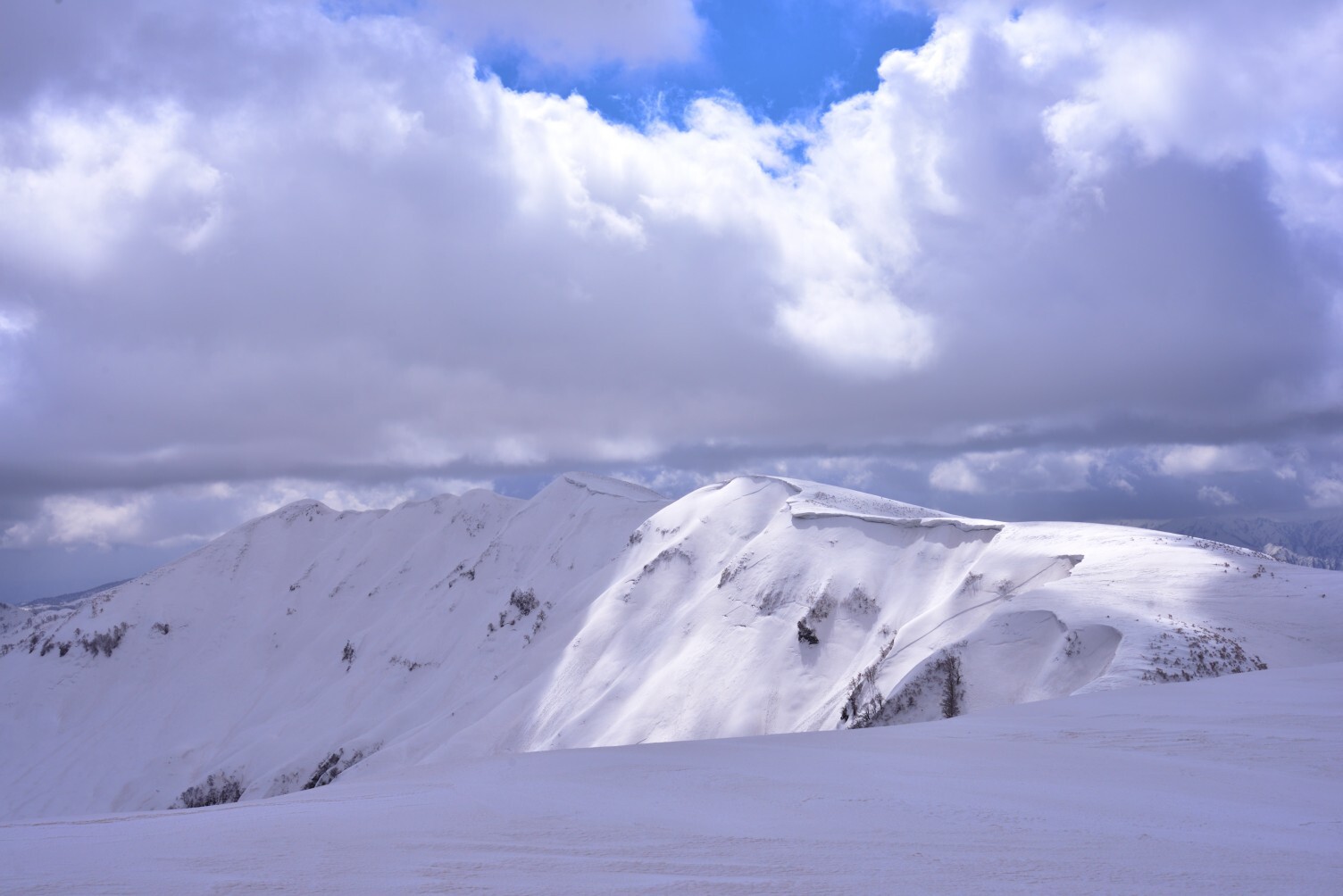 東洋一の大雪庇 大岳〜守門岳周回 / Mt.yuさんの守門岳・大岳・網張山の活動日記 | YAMAP / ヤマップ