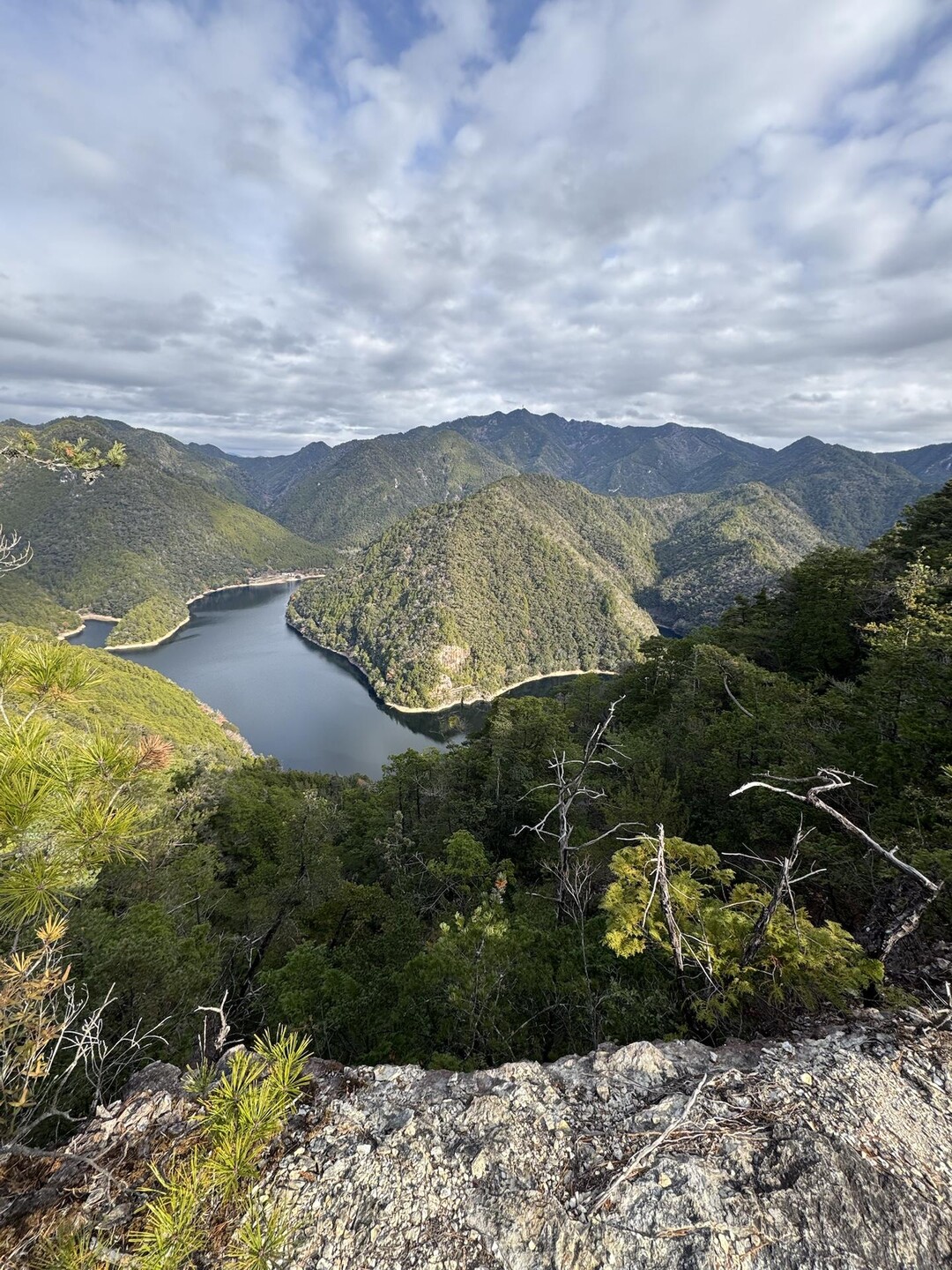 上臈岩 / xiaoさんの宇連山・鳳来寺山・岩古谷山の活動データ | YAMAP / ヤマップ
