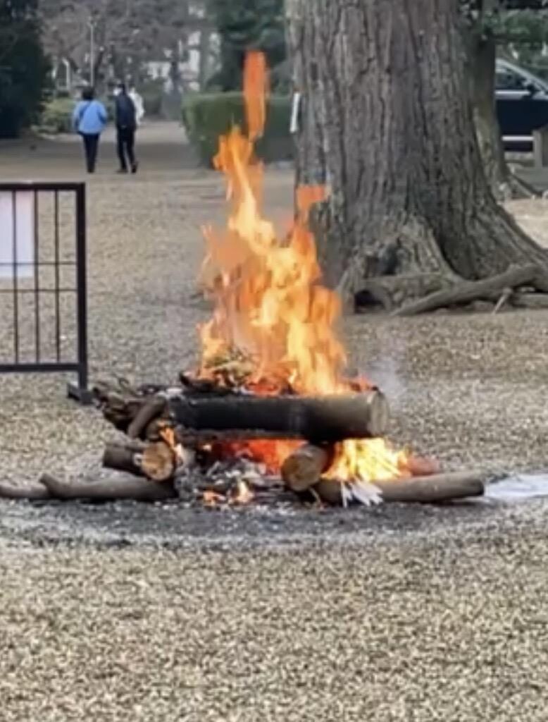 地元の氏神様のお社で とんど焼き ️ 奥... / hakuzanさんのモーメント | YAMAP / ヤマップ